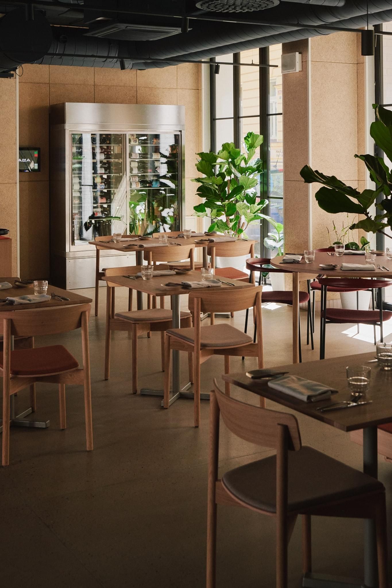 ALMA | Restaurace, kavárna a cocktail bar